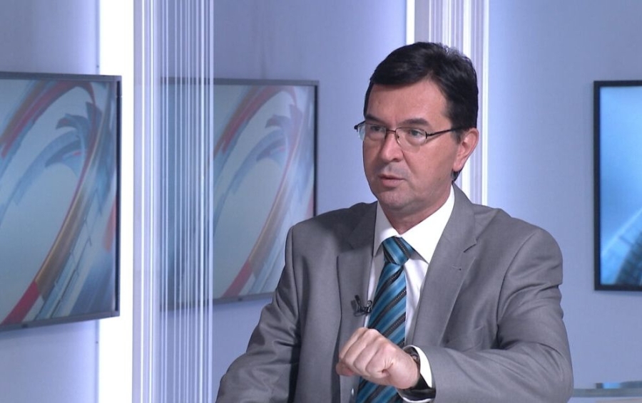 KRŠENJE ZAKONA: Ajanović krivičnom prijavom natjerao RS na skidanje ...