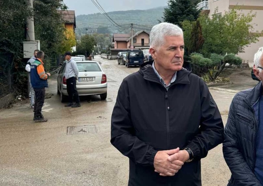ZA JABLANICU BAŠ GA BRIGA: Čović prvo obišao poplavljene 'hrvatske ...