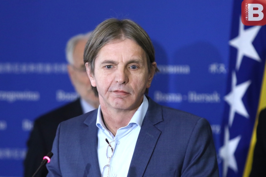 PREDRAG KOJOVIĆ NIKAD OŠTRIJI: 'Ako će diletant kao Magoda oboriti ...