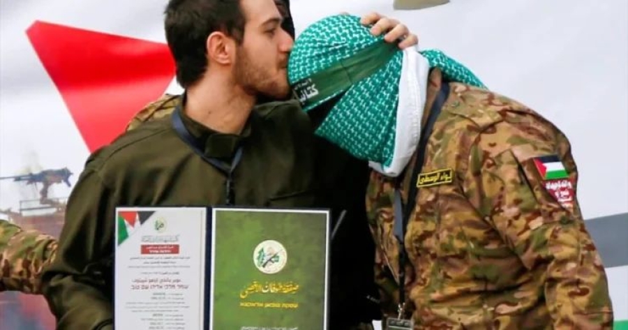 NEVJEROVATAN DETALJ SA CEREMONIJE RAZMJENE TALACA: Izraelski talac ...