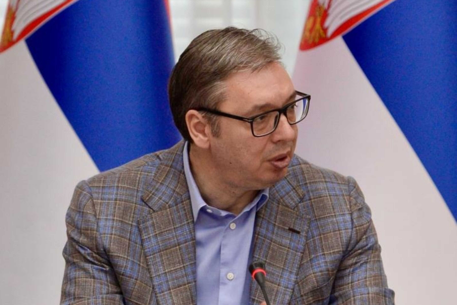 KAMO SREĆE DA JE OVAKO GOVORIO ZA PAD NADSTREŠNICE: Vučić prijeti ...