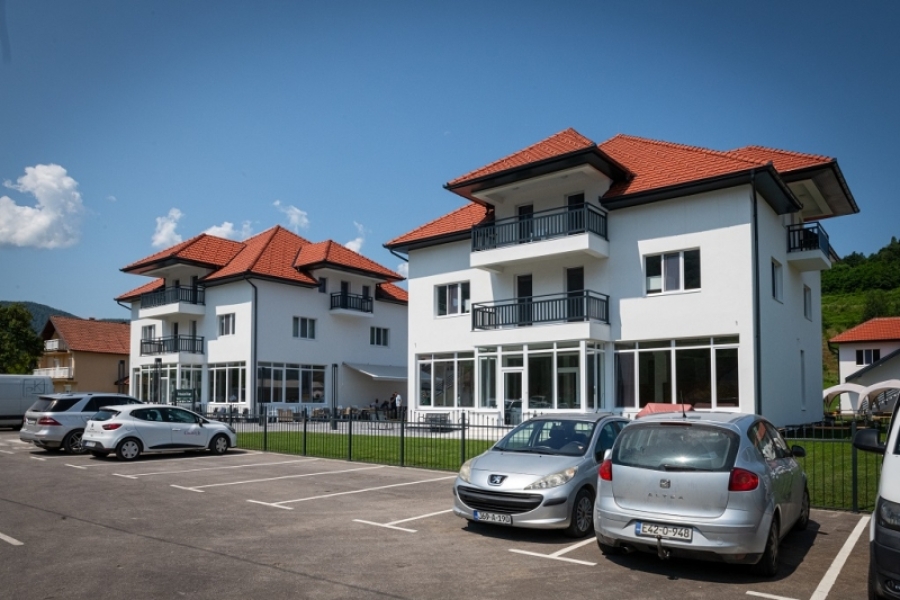 MUZAFFER ÇILEK IZGRADIO HOTEL POTOČARI HAN U SREBRENICI: 'Prošlost ne ...