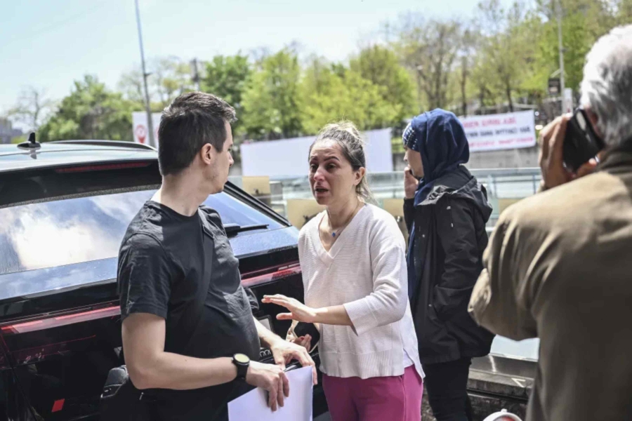 STIŽU PRVI SNIMCI ZEMLJOTRESA U TURSKOJ: Ministar Ali Yerlikaya poručio - 'Neka nas Bog zaštiti ...