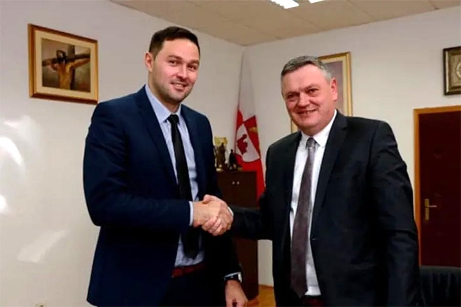 MOJ IVANE, POBRATIME MIO: Ivan Buntić, suprotno zakonu, posao dodijelio ...