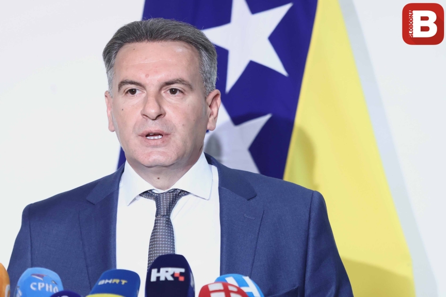 SMAJIĆ NIJE IZNENAĐEN TOKOM SJEDNICE: 'Svi smo taoci onog što je Trojka ...