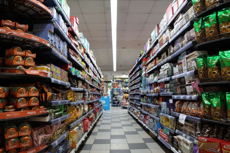 ČUVENI LANAC TRGOVINA: Mercator zatvara prodavnice, do jeseni još ...