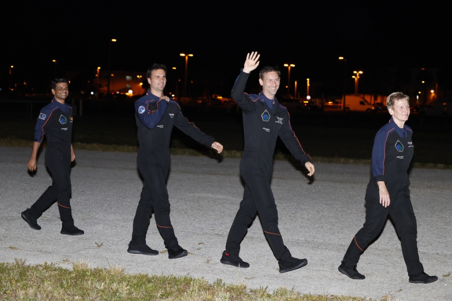 HISTORIJSKI PRIVATNI LET: Tri zemlje poslale astronaute u svemir ...