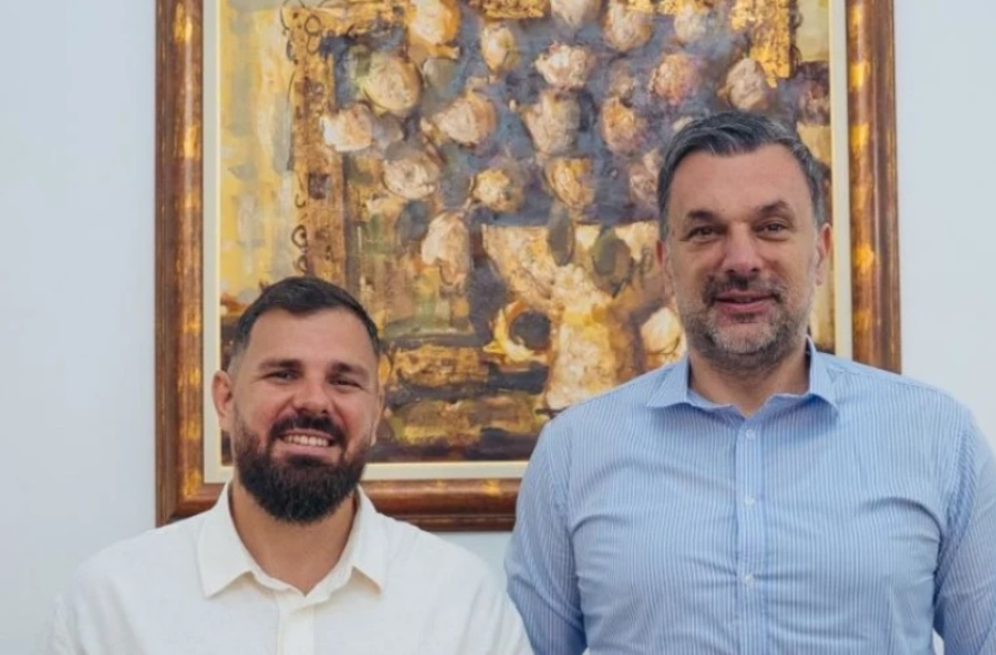 POZNATI PUSTOLOV U SARAJEVU: Konaković uručio diplomatski pasoš BiH ...