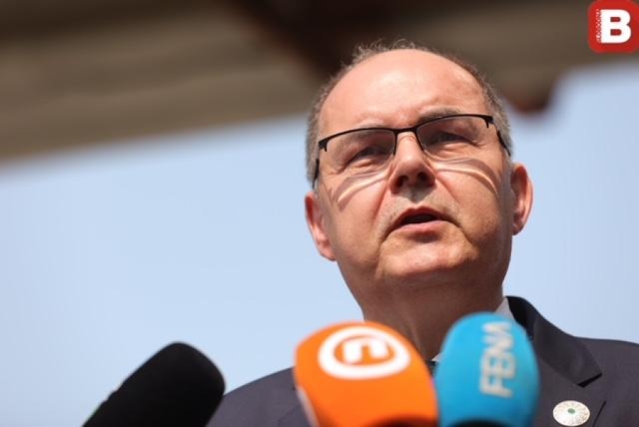 KAKO ĆE SE RASPODIJELITI 316 MILIONA KM: Schmidt je novac entitetima ...