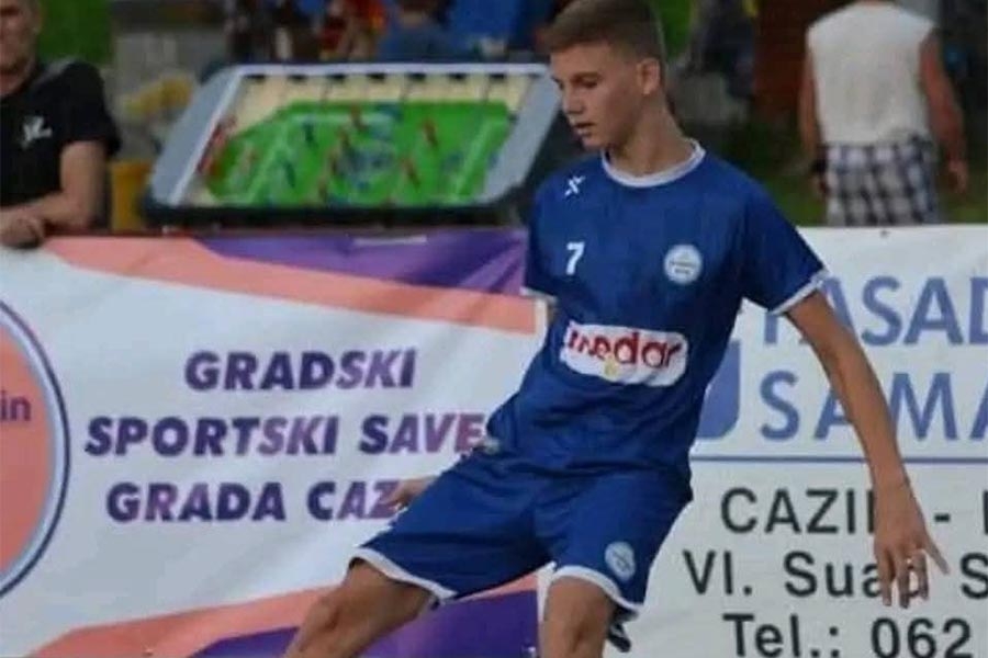KRAJINA ZAVIJENA U CRNO: Iznenada preminuo mladi nogometaš, imao je samo 17 godina... | Slobodna ...
