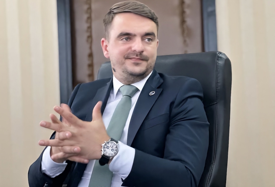 DODIKOV 'KOREKTAN MOMAK': Ko je Davor Pranjić koji je privremeno ...