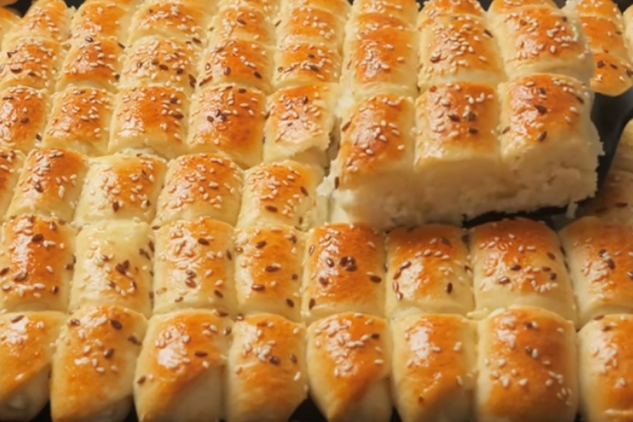 ZAMIJESI I PECI: Na brzinu napravite mekano i ukusno pecivo, nema šanse ...