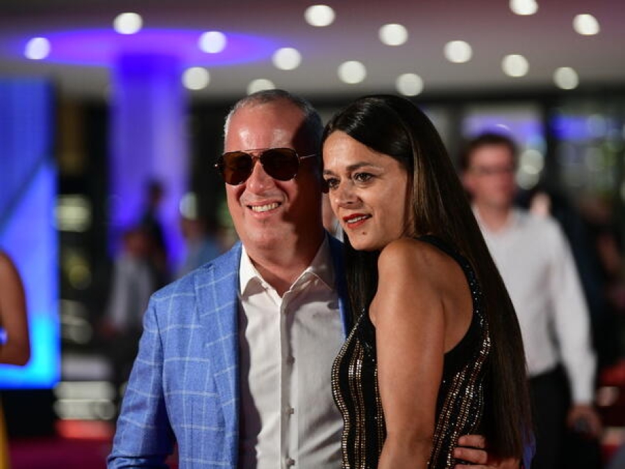 OVO JE SUPRUGA SAŠE MATIĆA KOJA SE RIJETKO POJAVLJUJE U MEDIJIMA: 'Zajednički prijatelj nas je ...