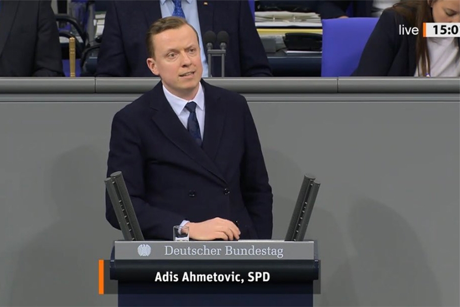 ZASTUPNIK ADIS AHMETOVIĆ GOVORIO U BUNDESTAGU: 'Vi ste Bošnjak, vaša ...