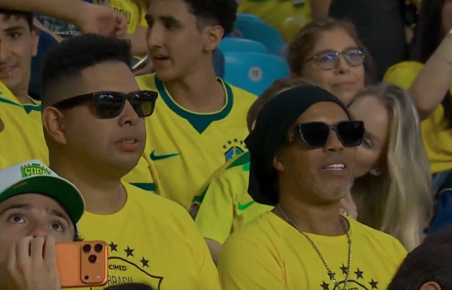 NA INTERNETU OSVANUO HIT VIDEO: Ronaldinho i Ronaldo 'kao nekad' (VIDEO ...